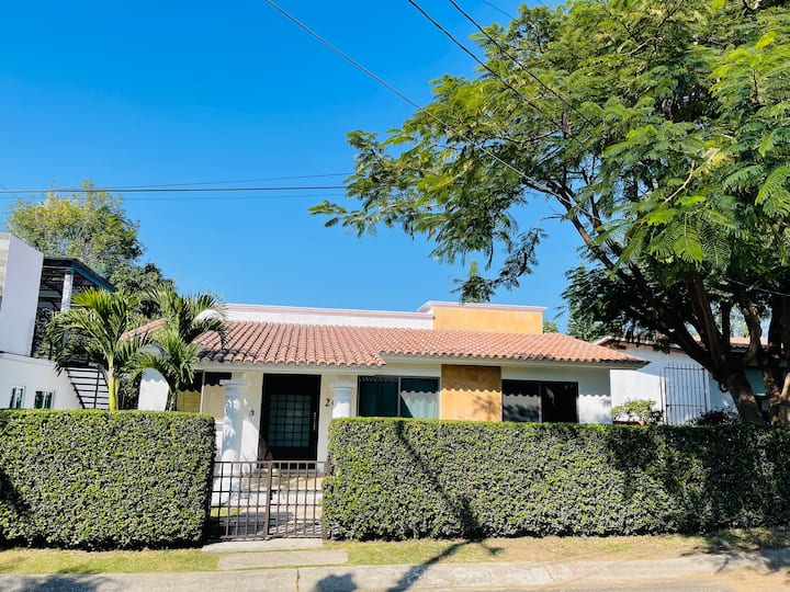 Lomas De Cocoyoc Alberca Nueva/grill/wifi/pets - Morelos