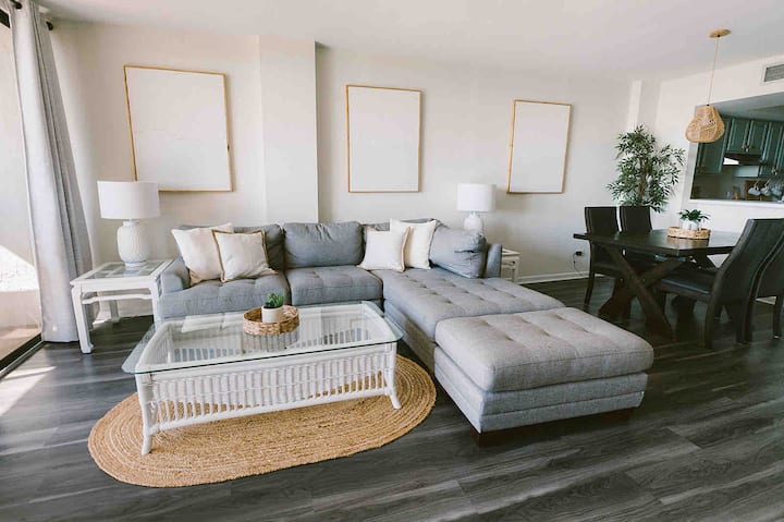 Oceanfront Coastal Condo W/ Pool - Wrightsville Beach, NC