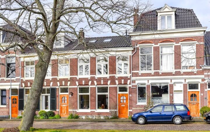 Spacious Historical House&garden Near City Centre - Zandvoort