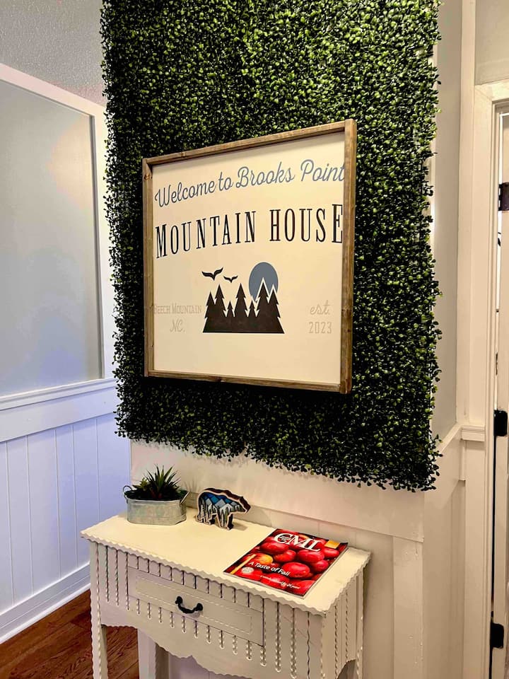 ~*Condo With A View~ Pool, Sauna, And Hot Tub~* - 비치 마운틴