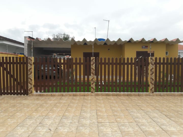 Otima Casa Para Curtir Com Família E Amigos - Matinhos