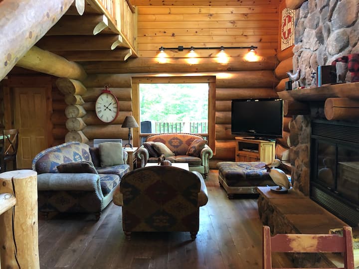 Chalet De Bois Rond à Mont Tremblant - Mont-Tremblant