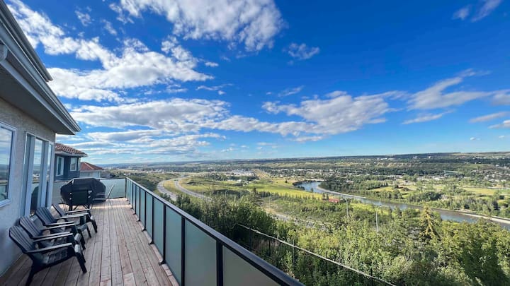 Calgary Mansion With Superb Views! 5br Close To Dt - Calgary