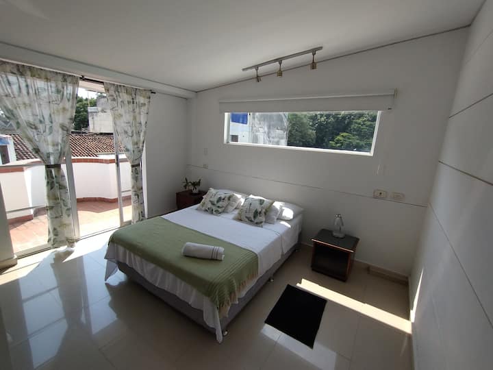 Amplio Apartaestudio Con Terraza Sur De Cali 402 - Cali