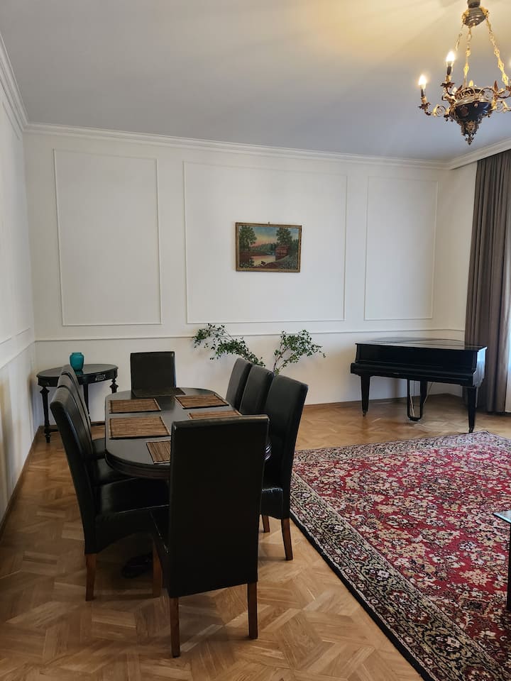 The Best Apartment In The Heart Of The City - Tbilisi