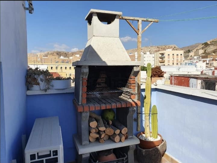 Casa Con Encanto En El Casco Antiguo De La Ciudad - Almería