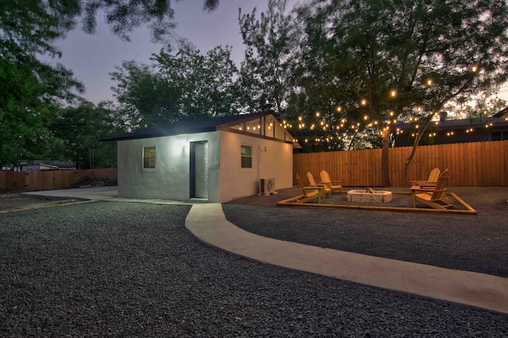 Mr. Wonderful: Uptown Casita - United States
