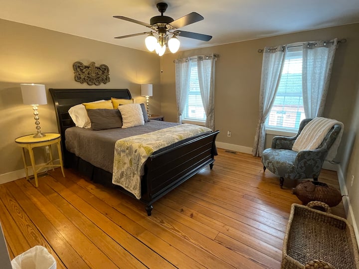 Murphy’s B And B - Third Level Suite - Hermann, MO