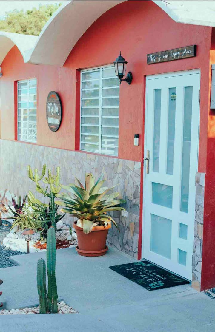 The Red Cabin (Ponce) - Juana Díaz