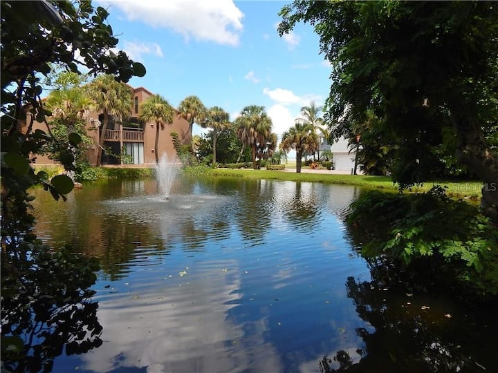 Siesta Key Waterfront Heated Pool, Walk To Village - Siesta Key, FL