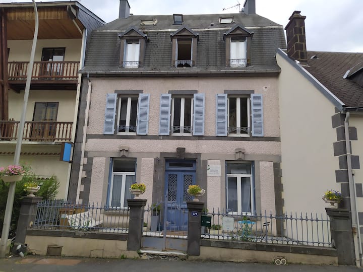 Sympathique Petit 2 Pièces De 23 M2 - La Bourboule