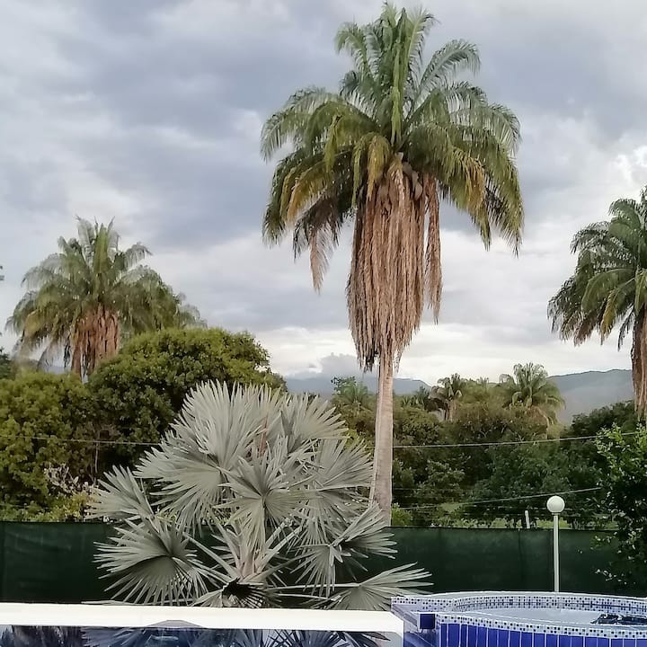 Hermosa Villa Privada En Condominio El Imperio - Carmen de Apicalá