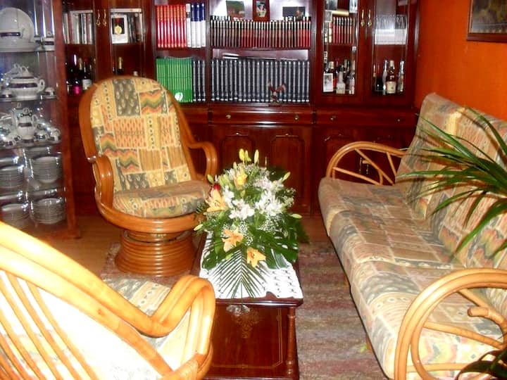 Vivienda Para Grupos O Empresas Felicia - León