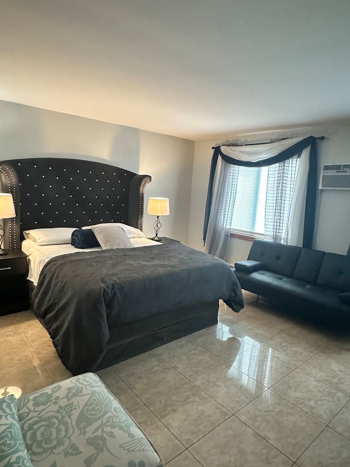 (C)new York Private Room - Queens