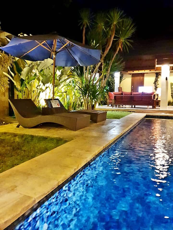 Lovely & Peaceful 3 Bedroom Villa For Families - Denpasar