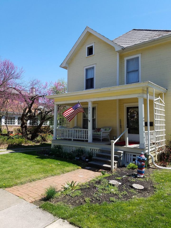 Old Yeller Historic Home - Delaware, OH