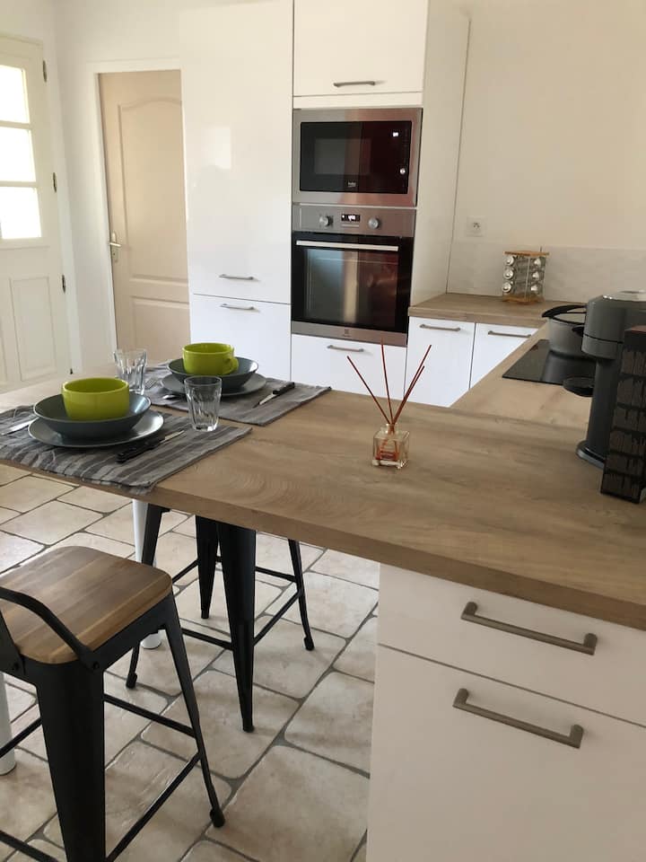 Au Calme Et A 10 Mn Du Centre Ville - Oullins