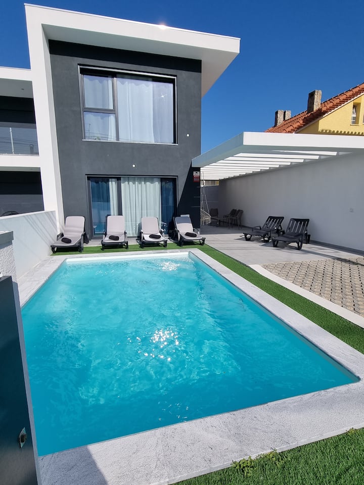 Villa Family Inn - Costa da Caparica