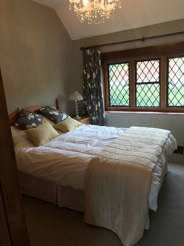 Large Home In Private Road In High Wycombe - Marlow