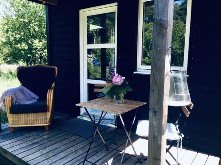 Charmerende Hytte I Fantastisk Natur Midt I Skoven - Bornholm