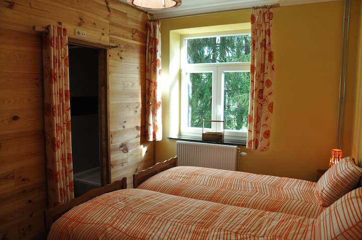 Santa Fe Bed&breakfast /Lutrebois-bastogne~famille - Bastogne