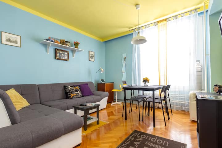 ***Centrally Located Apartment Near Sea & Parking - Split