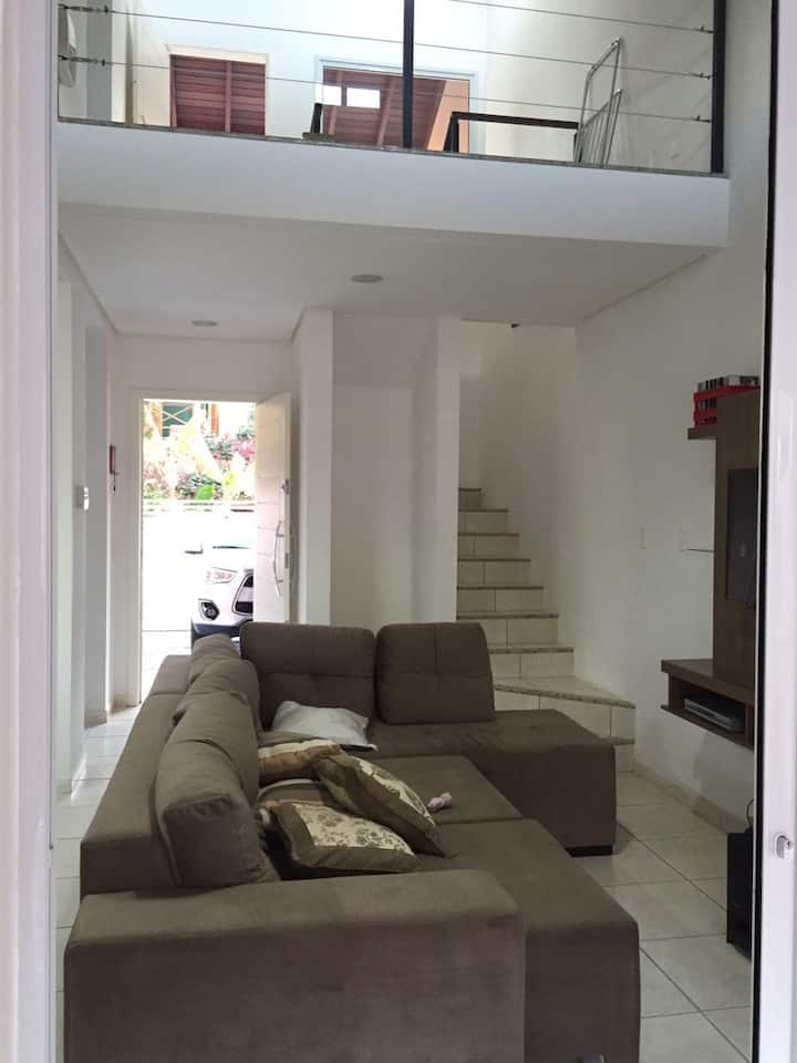 Lindo Sobrado Próximo Ao Mar Campeche/rio Tavares - Florianópolis