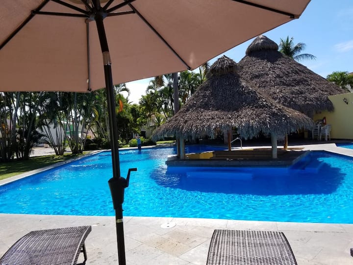 Casa Frente Club Santiago - Manzanillo, Colima, Mexico