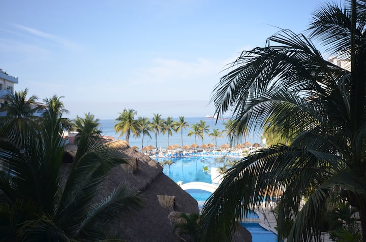 Beautiful Apartment Oceanfront - Manzanillo, Colima, Mexico