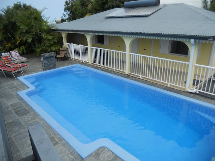 Villa Des Berges Piscine/terrasse/varangues/jardin - Réunion