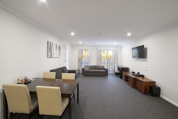 Bolton On The Park Apartment - Wagga Wagga