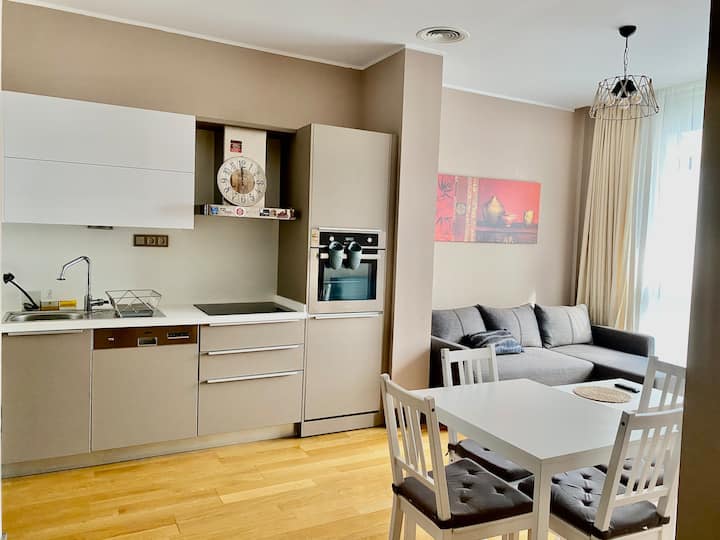 Elegant One Bedroom Apartment With Balcony - Başakşehir