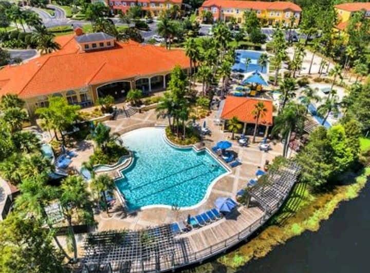 Resort Stay 3br  W/private Jacuzzi - Kissimmee, FL