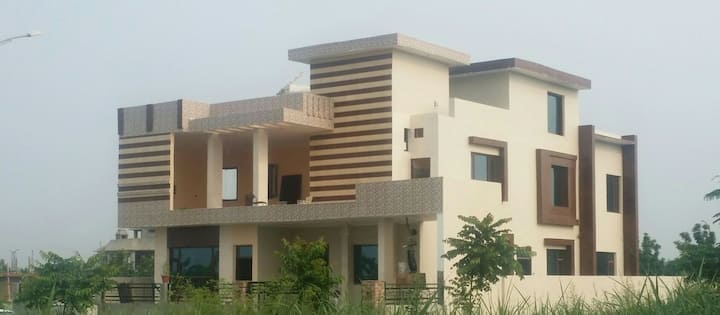 Foothill- Full House New Chandigarh - Chandigarh