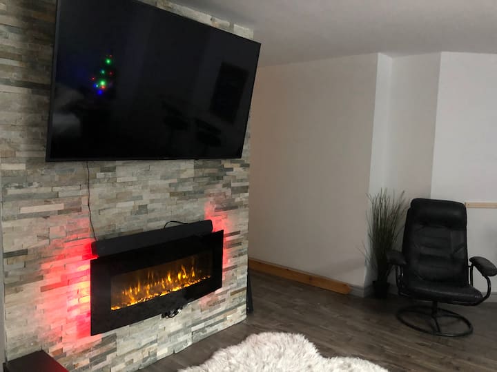 Belle Chambre Au Sous Sol Style Loft - Trois-Rivières