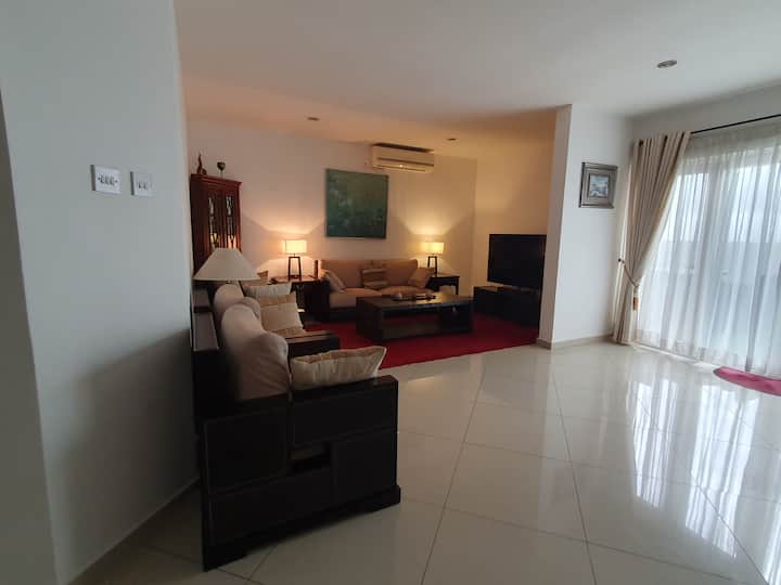Lovely 3-bedroom Penthouse With A Unique Balcony - Accra