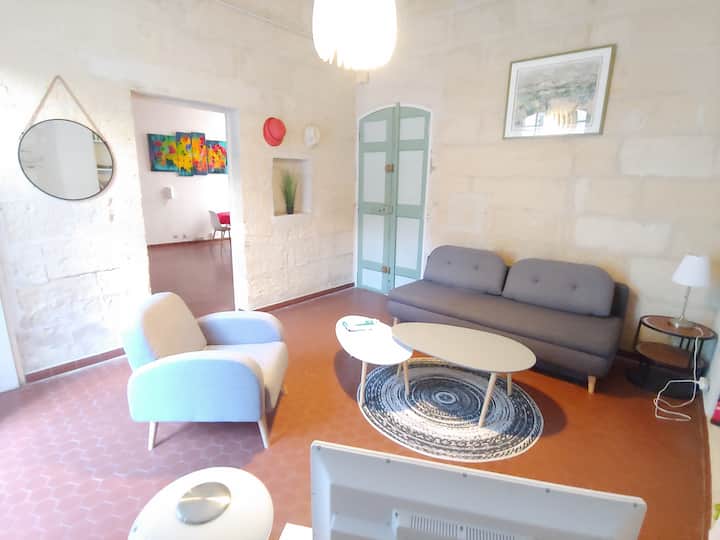 Très Bel Appart' Climatisé, Avec Cour,hypercentre - Arles
