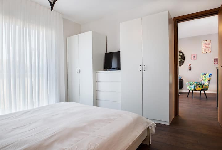 Luxurious  2bd Apartment In The Marina Of Herzlya - Israel