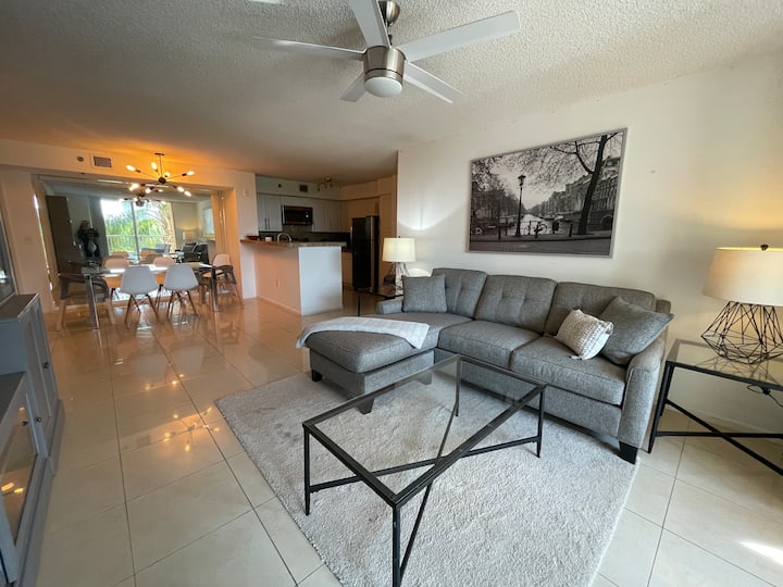 The Yacht Club @ Aventura - Aventura, FL