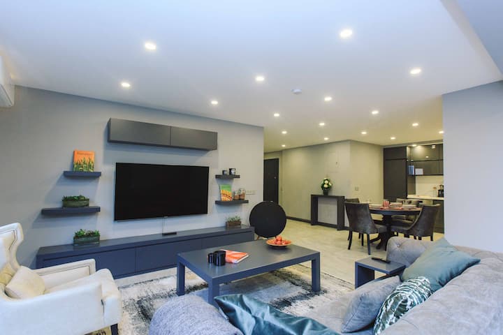 Spacious Two Bedroom In The Heart Of The City - Balat
