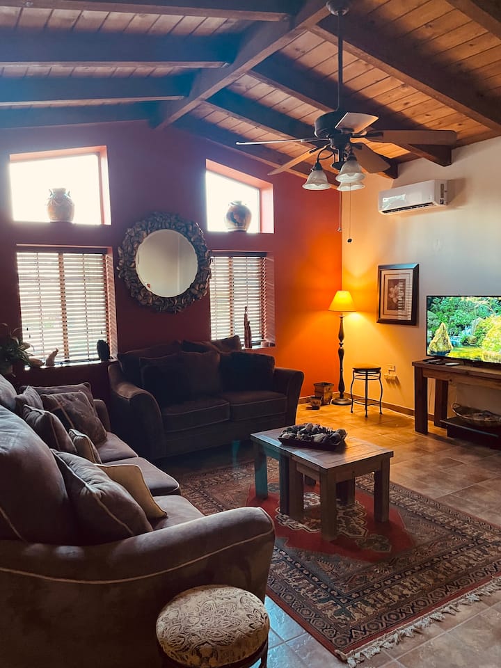 Villa Kennedy - Nogales, Mexico