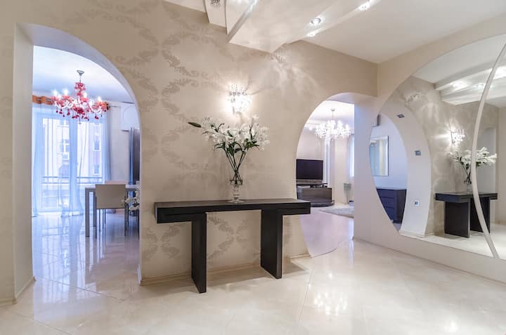 Luxury Apartment In Old Center Of Kyiv(podil) - Kyiv