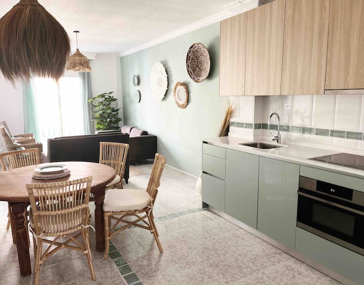 Seagrass - Sanctuary In Vibrant Old Town Spain - Nerja