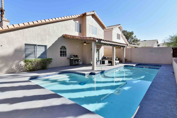 Gorgeously Remodeled Home - Henderson, NV