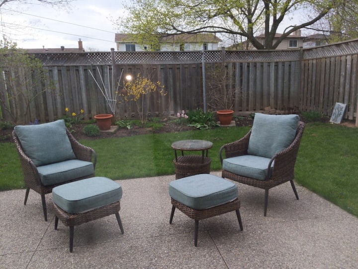 Private Sun Filled Suite - Oakville