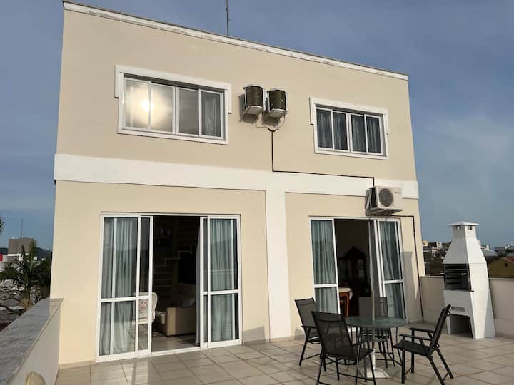 Cobertura Duplex A 200 Metros Da Praia - Florianópolis