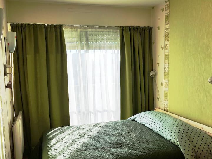 Appart Familial Climatisé Pour 7 Personnes + Bébé - Gentilly