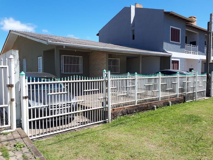 Casa A Beira Mar, Com Garagem. - Arroio do Sal