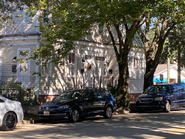 Beautiful Condo! 4 Blocks From Forsyth Park! - Savannah