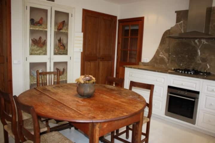 Charming And Elegant Rustic Villa - El Arenal